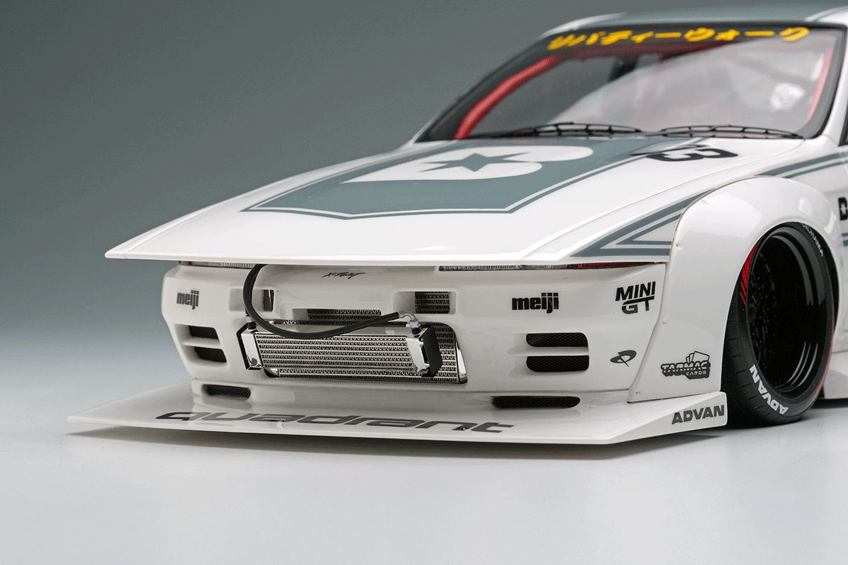 Make Up Co., Ltd. / LB-KAIDO WORKS NISSAN SKYLINE(R32) Tokyo Auto Salon ...